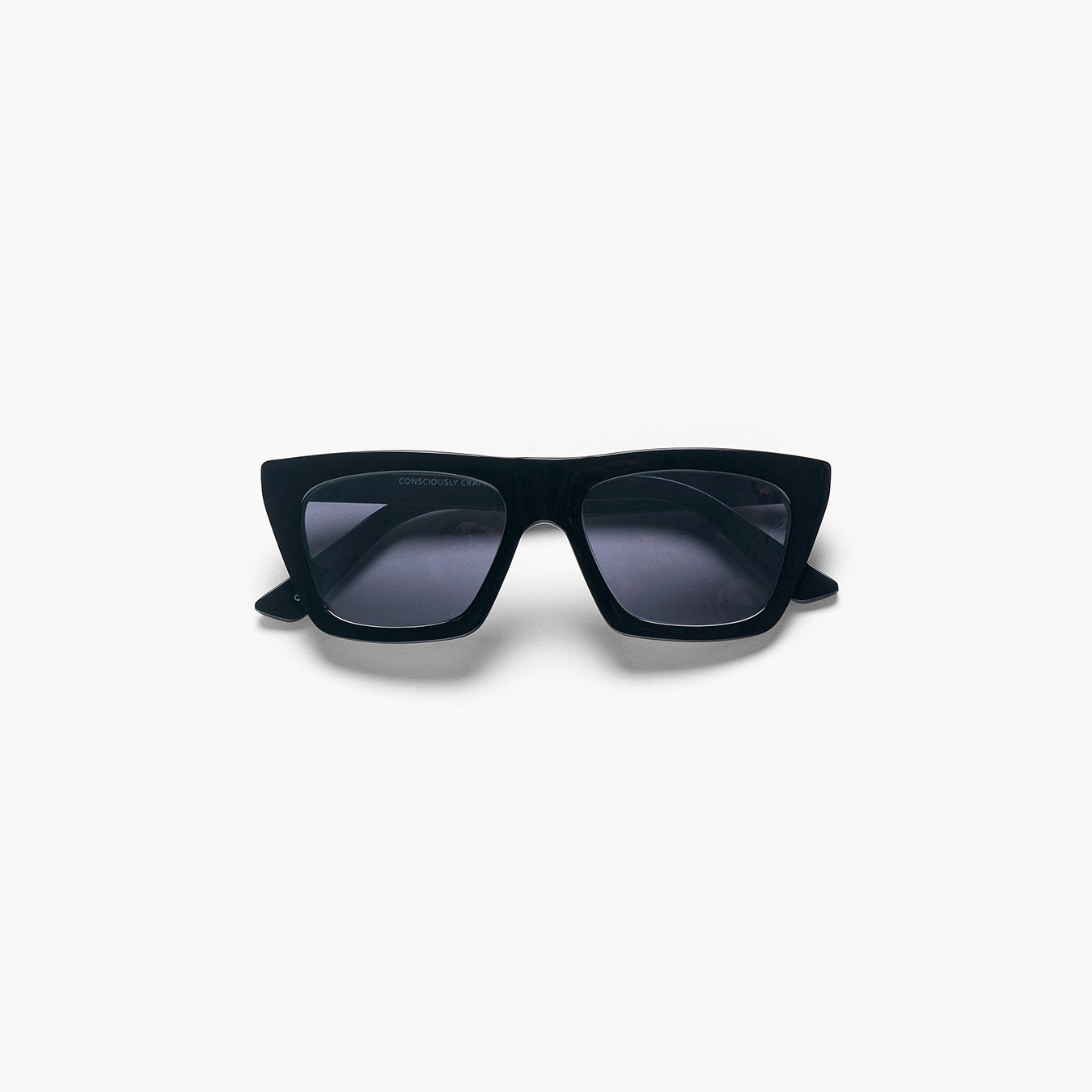 Levo – Black Sapphire | Statement black sunglasses for a sharp look ...